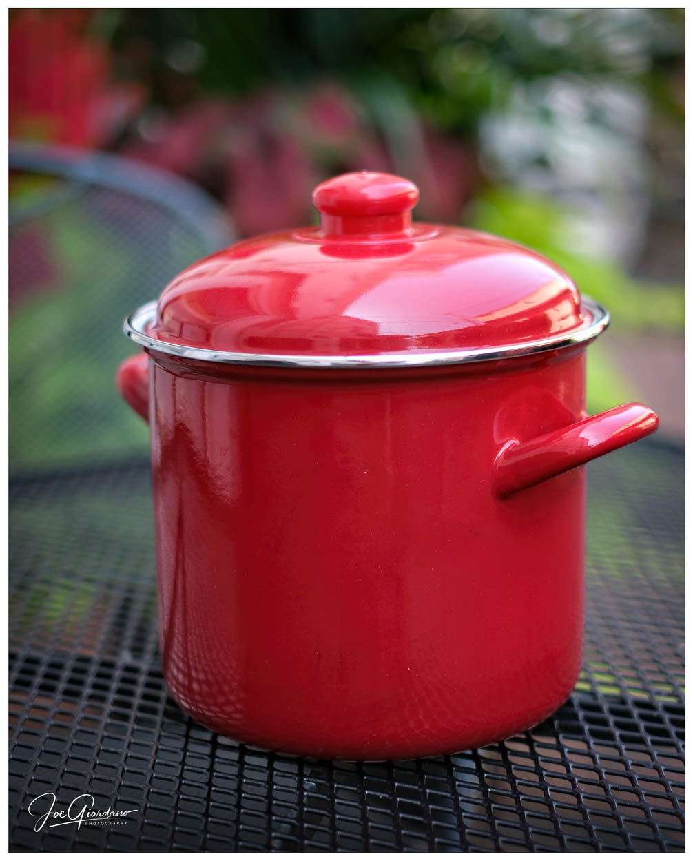 Red | The Visual Chronicle